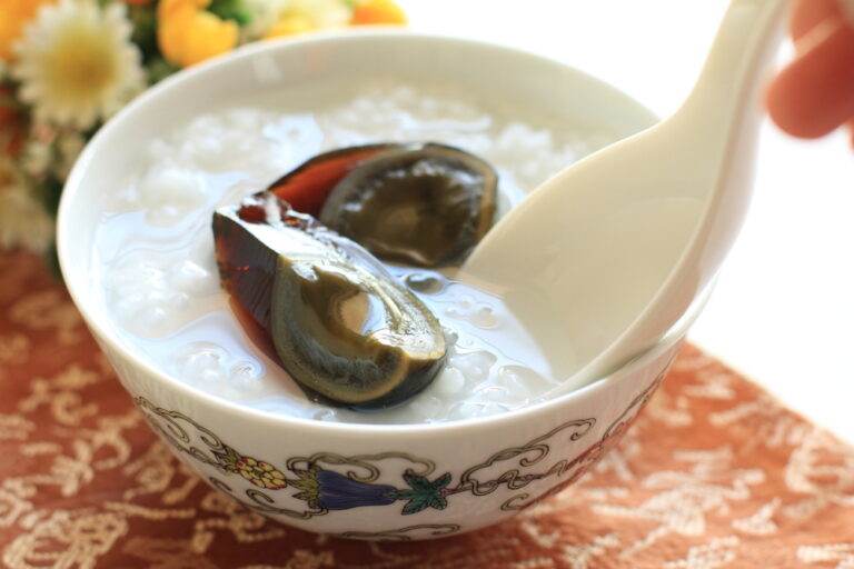 12 Bizarre Animal Dishes People Actually Eat Around the World ...